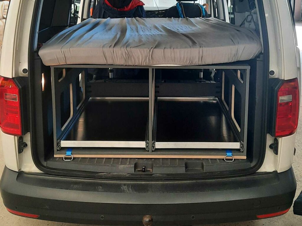 Campingbox für Renault Trafic - ElloCamping.de